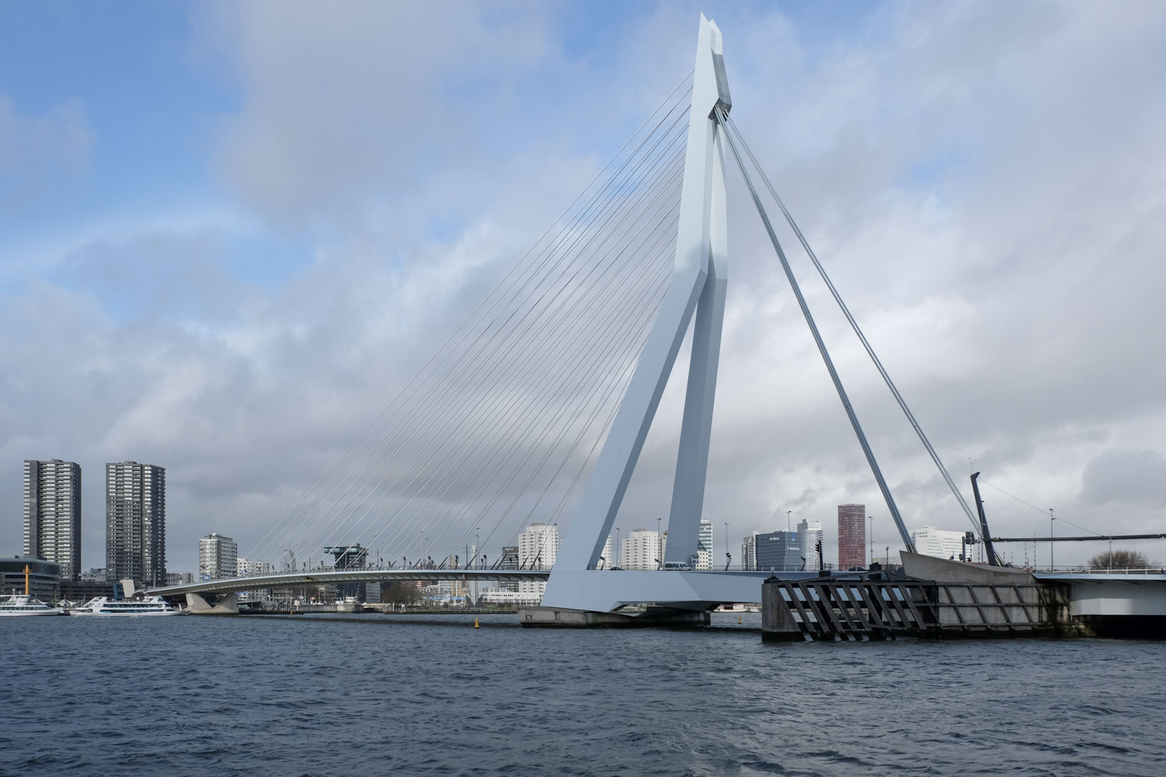 www.archipicture.eu - UN Studio - Erasmus Bridge Rotterdam